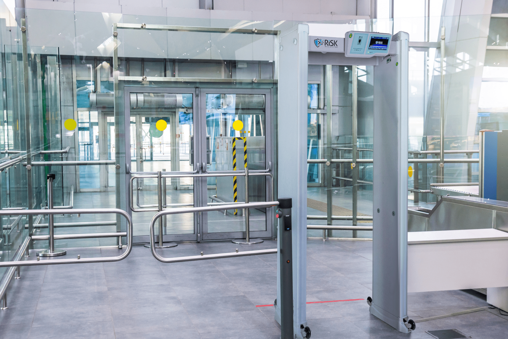 A Comprehensive Guide to Airport Metal Detectors and Metal Scanners ...